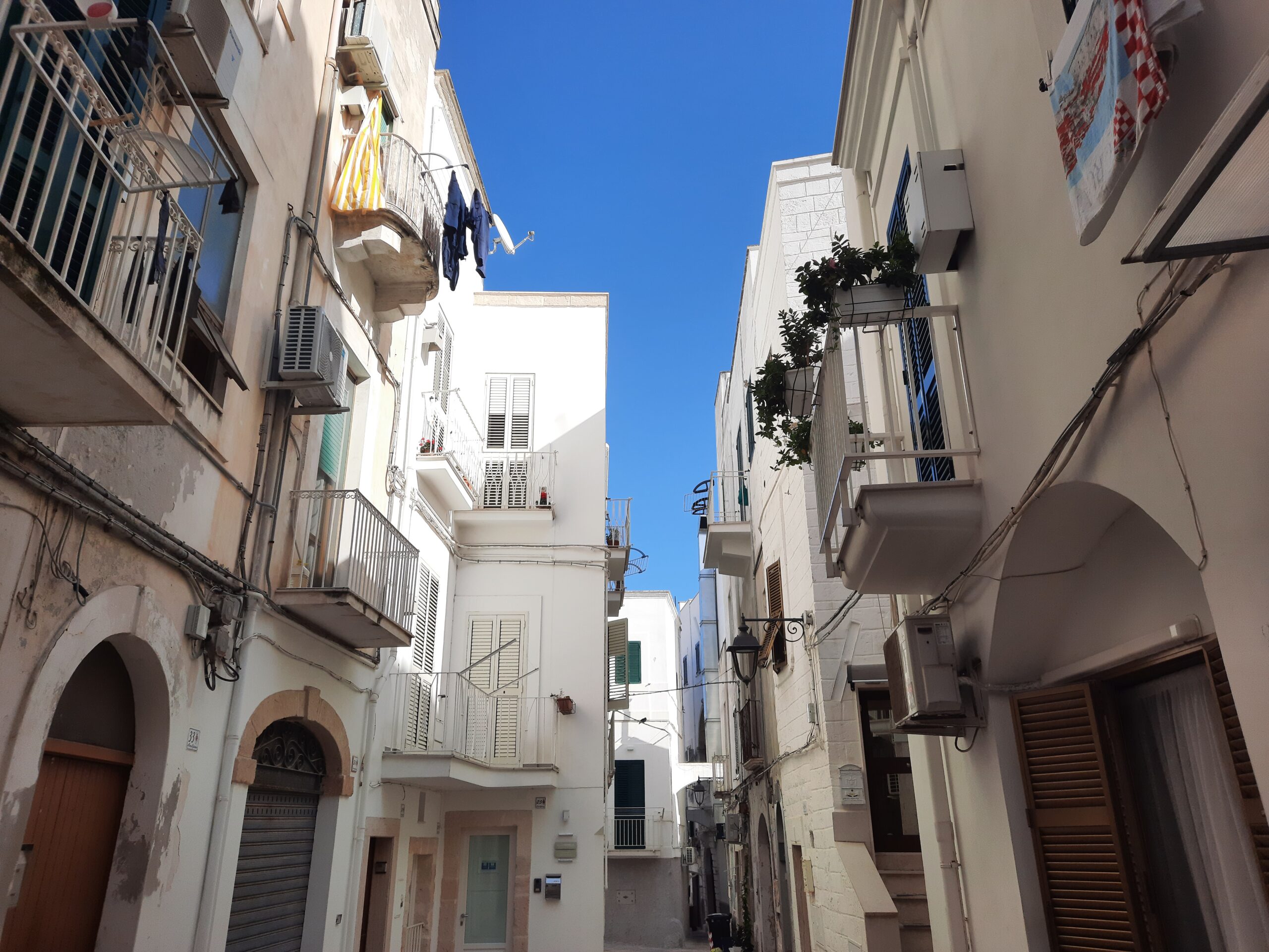 Monopoli. Centro Storico. Storia e stato attuale. - Monopoli Tre Rose