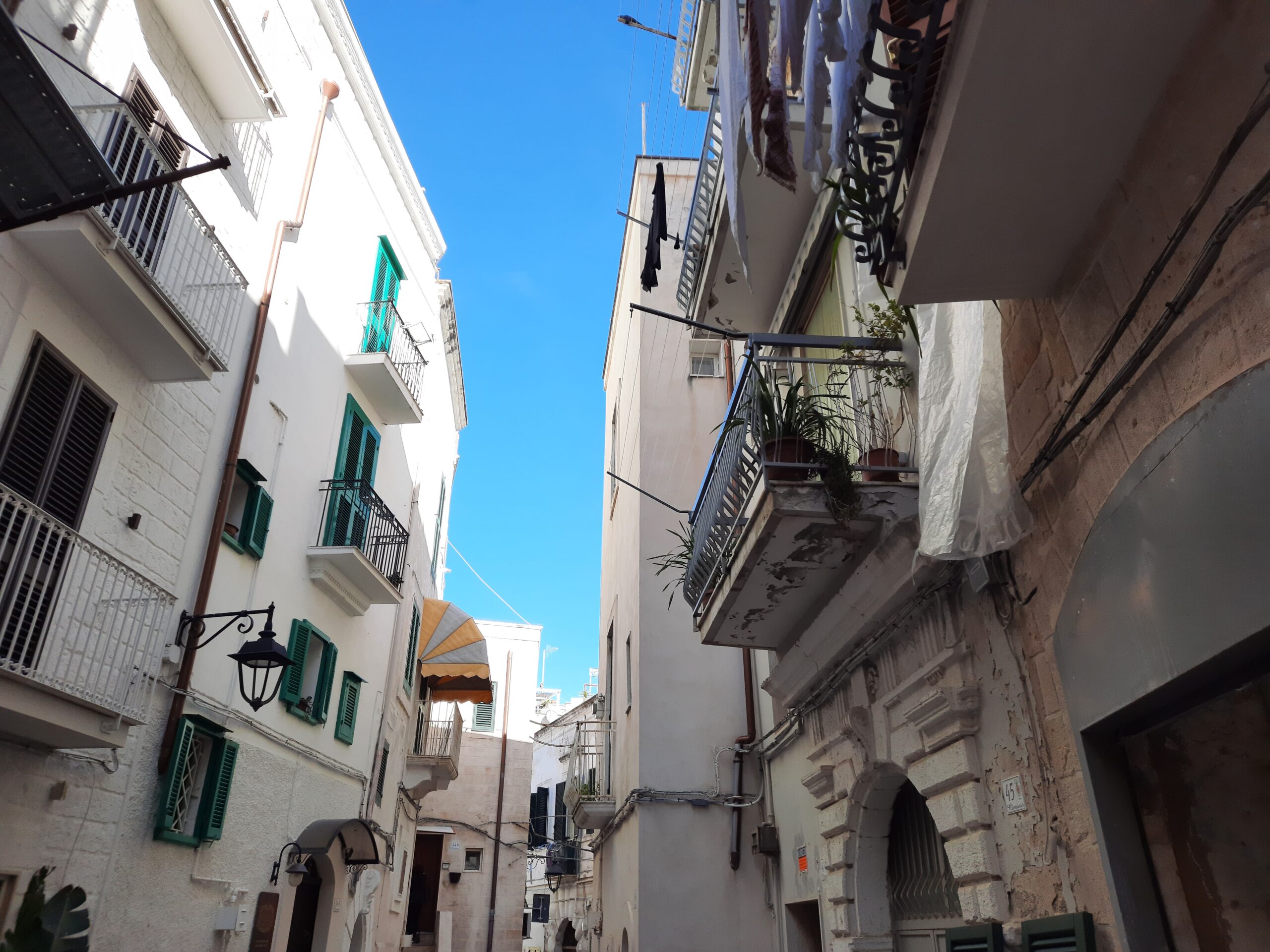 Monopoli. Centro Storico. Storia e stato attuale. - Monopoli Tre Rose