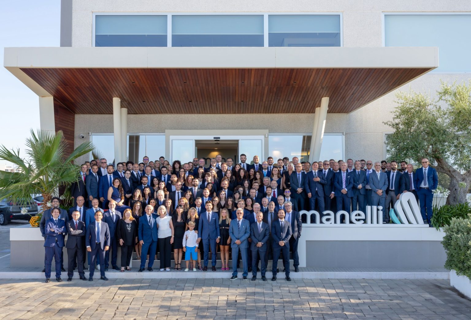 Manelli impresa SpA Monopoli. Amministratore delegato Sergio Manelli ...